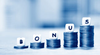 What employees should know about year-end bonuses – Moonstone ...